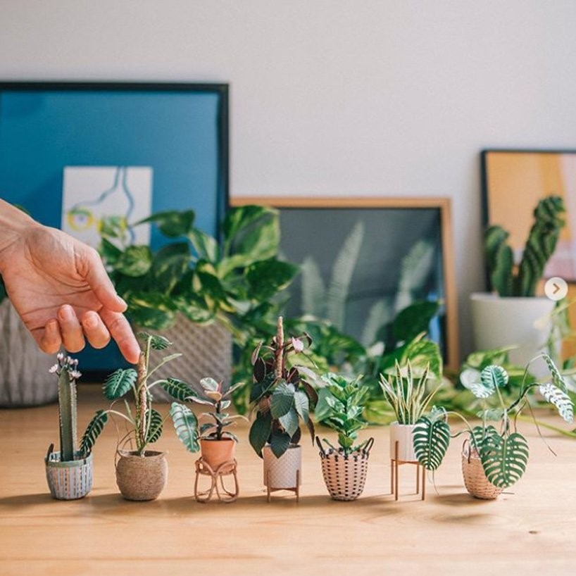 Amazing intricate crafts tiny house plants and woven baskets from paper ...